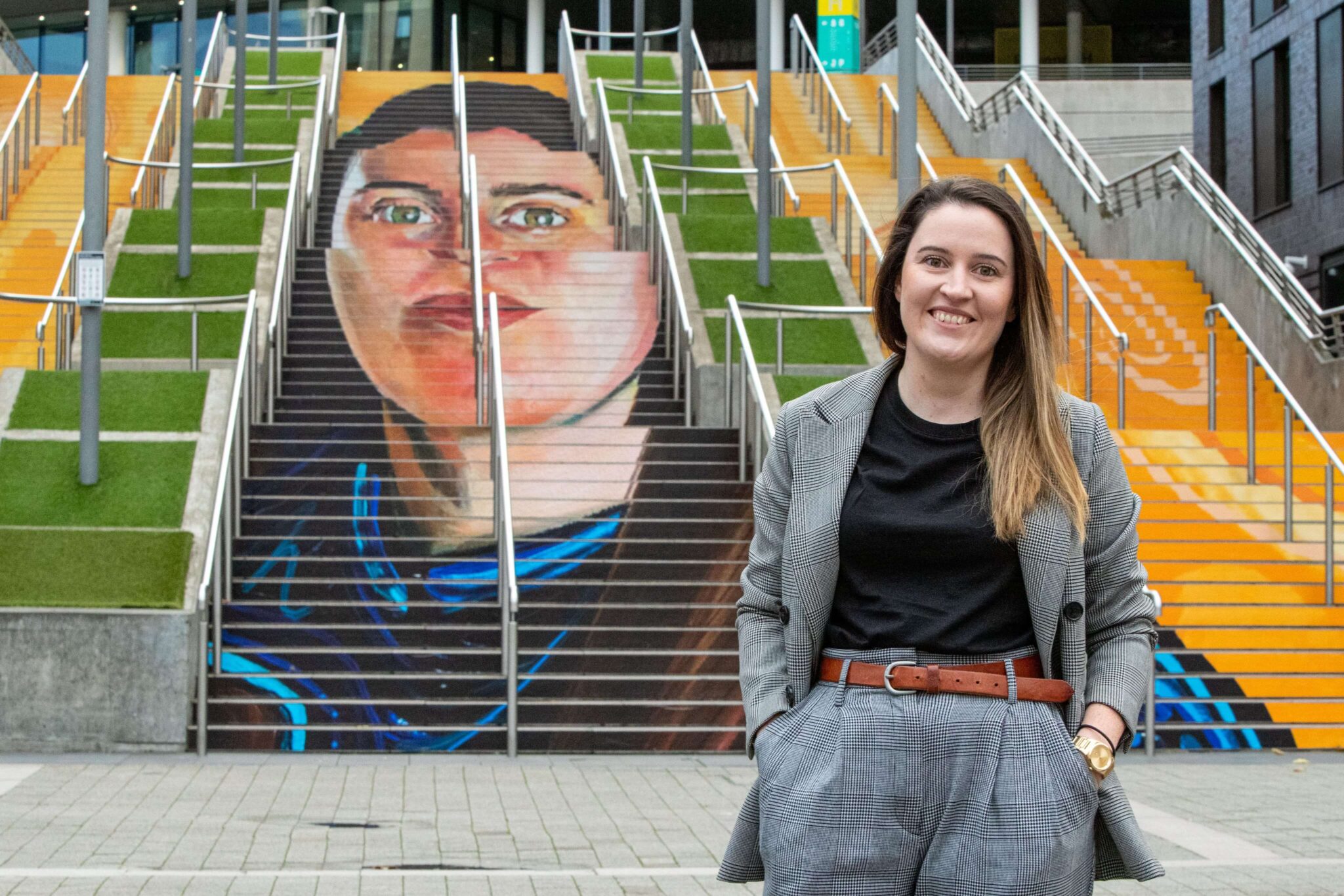 Manchester Laces mural unveiled by England Captain Leah Williamson