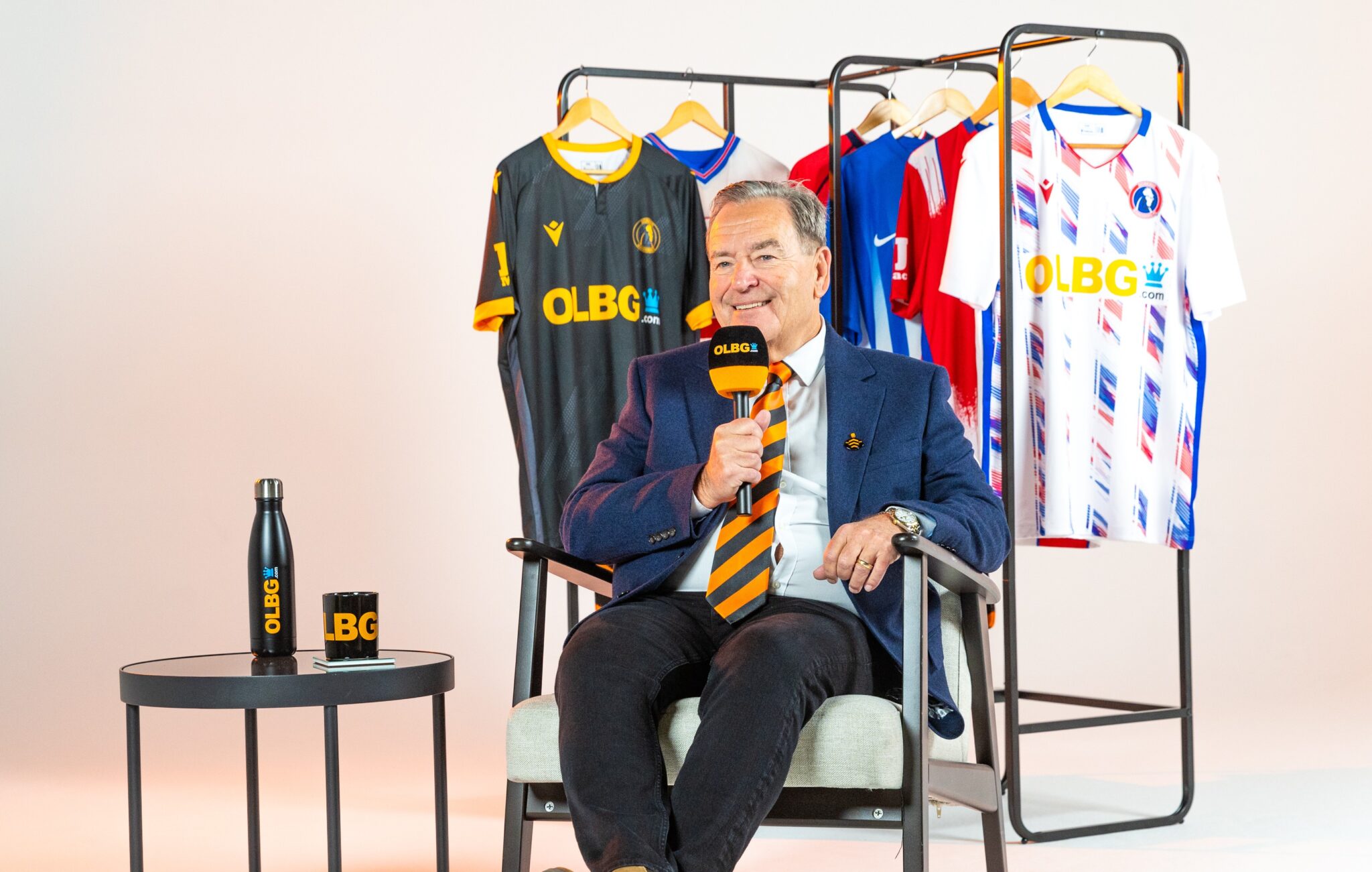 Jeff Stelling reveals the football icon he loved annoying on Soccer ...